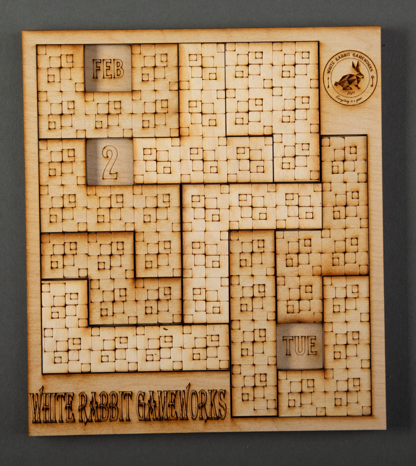 Infinity puzzle- White Rabbit Gameworks