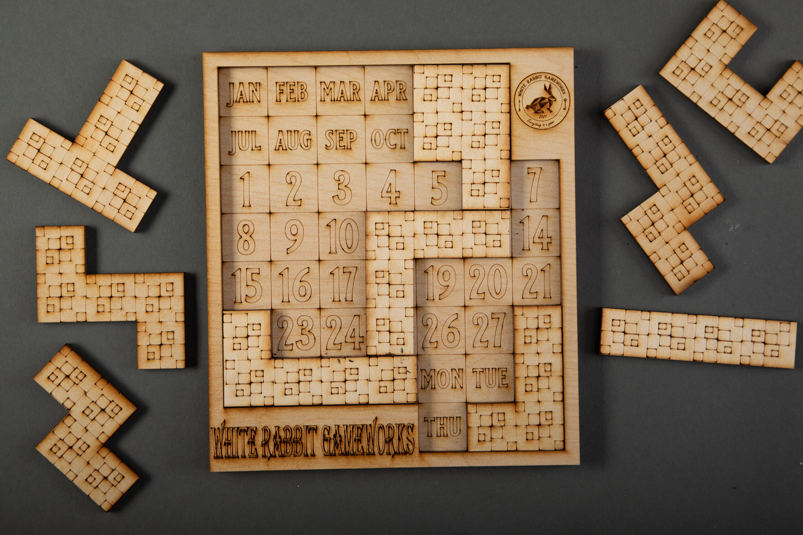 Infinity puzzle- White Rabbit Gameworks