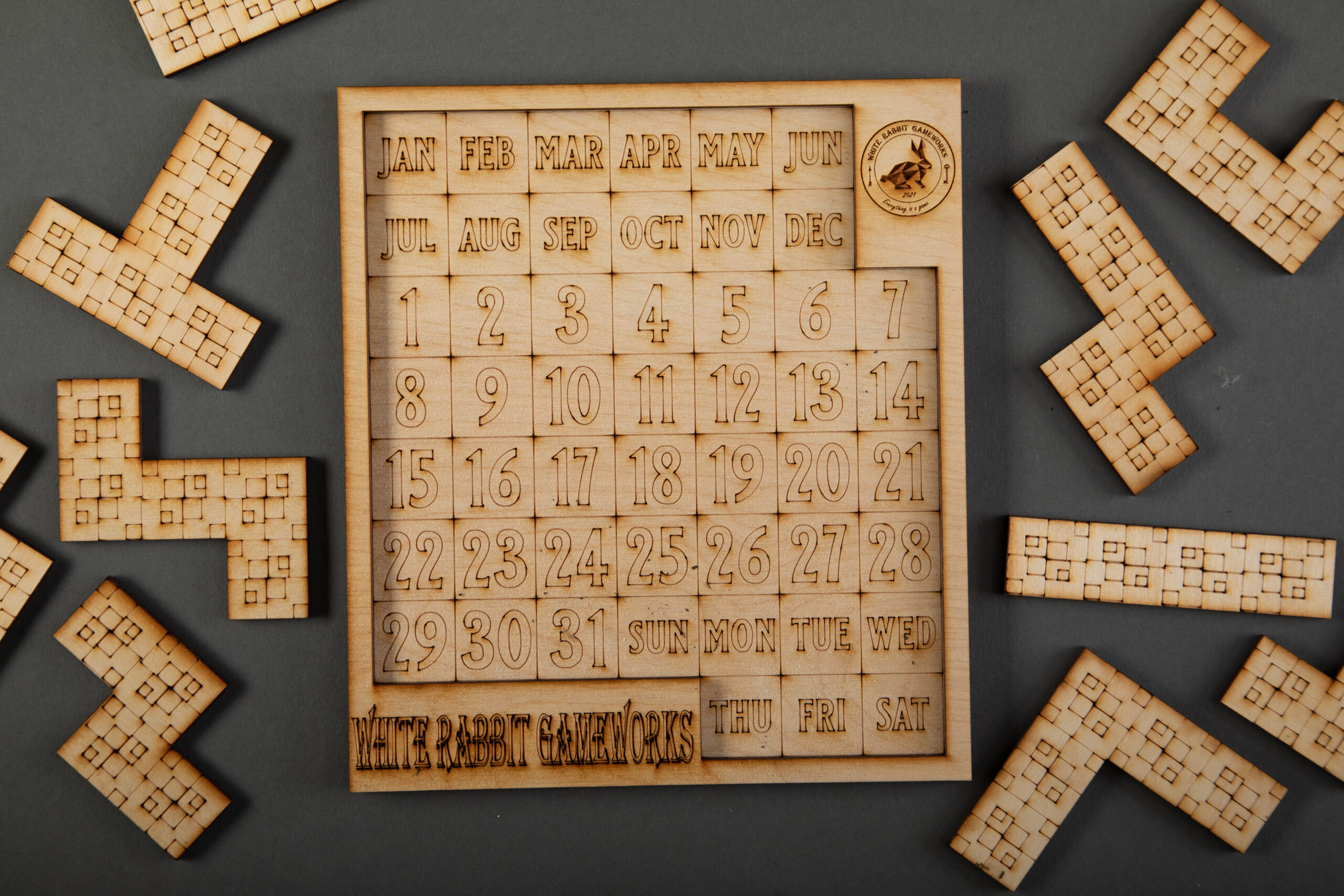 Infinity puzzle- White Rabbit Gameworks